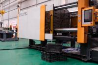 China Economical Plastic Injection Moulding Machines 350 Ton Automation for sale