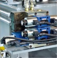 China Optimized Edition 410 T Bucket Injection Molding Machine For Crate Painting for sale