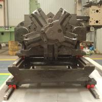 China Yellow Hydraulic Servo Plastic Garbage Container 550t Injection Molding Machine Making for sale