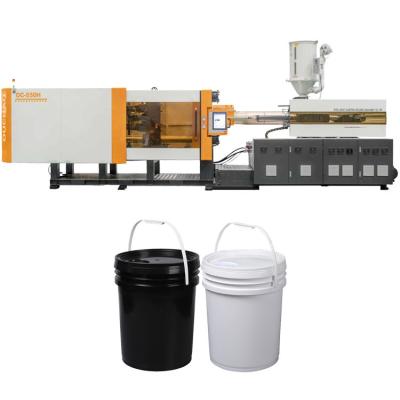 China OUCO 550T Professional Hydraulic Servo Environmentally Friendly Odor-Free Plastic Bucket Injection Molding Machine for sale