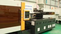 China OC-520T Large Servo Motor Plastic Injection Molding Machine For Plastic Crate for sale