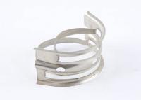 China SS304 Metal Random Packing Saddle Shape Nutter Ring Packing High Mechanical Strength for sale