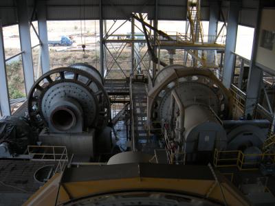 China Ceramic Ball Mill with Once Feeding Quantity 8t, Noise Level <75 DB and Ceramic Grinding Media for Industrial Use for sale