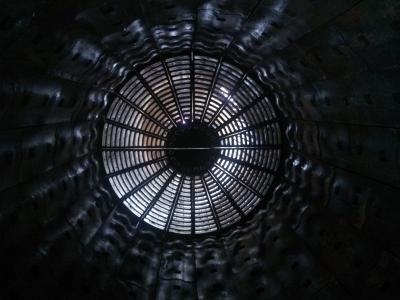 China Dry Ball Mill with 0.074-0.4 mm Discharge Size and 300kw Motor for 5-50 Tons Throughput Industrial Grinding for sale