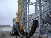 China Slag Grinding Mill with 2-90t/h Grinding Capacity, 30-325 Mesh Fineness, and PLC Automatic Control for Industrial Applications for sale