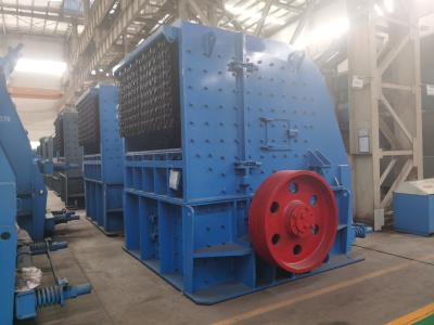 China Heavy Hammer Crusher with 30-500 Tons Per Hour Capacity Featuring High Manganese Steel Construction and Easy Replacement of Wear Parts for sale