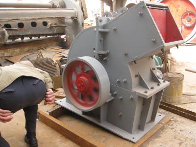 China Heavy Hammer Crusher with High Manganese Steel Liner and Air Cooling System for Output Size ≤50 mm for sale