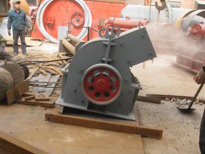China Heavy Hammer Crusher with ≤25mm Discharging Size High Manganese Steel Liner and 400-1200 RPM Rotor Speed for Industrial Crushing for sale