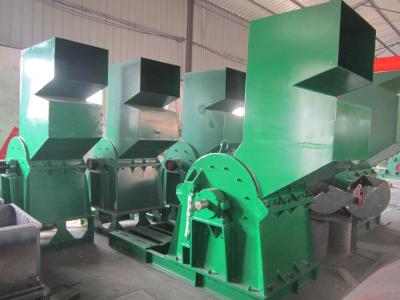China Emergency Stop Box Crusher with 500 Kg/hour Capacity and High-grade Steel Construction for Industrial Material Processing for sale