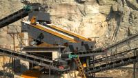 China Energy Saving Mining Screening Equipment with 100~350 Tons Per Hour Capacity and Vibrating Screen Transmission Structure for sale