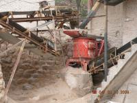 China BTMCr26 Hammerhead Sand Making Machine with 30-520 Tons Per Hour Capacity and 0-5mm Discharge Size for sale