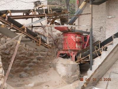 China BTMCr26 Hammerhead Sand Making Machine with 30-520 Tons Per Hour Capacity and 0-5mm Discharge Size for sale