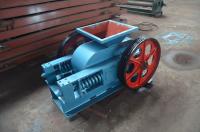 China Single Rotor Heavy Hammer Crusher with ≤600 Mm Feeding Size, 300-600 Rpm Rotor Speed, and High Chromium Alloy Hammers for sale
