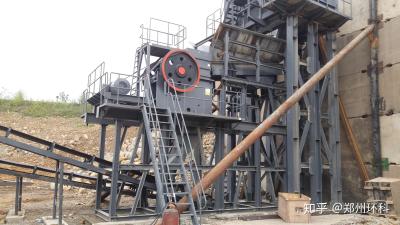 China Heavy Duty Industrial Crusher with 300 Rpm Crusher Speed, ≤25mm Discharging Size, and 10-800T/h Feeding Capacity for sale
