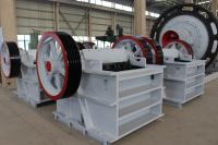 China 300 RPM Industrial Crusher with 15 KW Power and 5 Tons Per Hour Capacity for Heavy-Duty Crushing for sale