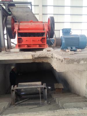 China Industrial Crusher with 100 Boxes Per Hour Crushing Capacity, High Manganese Steel Liner, and ≤25mm Discharging Size for sale