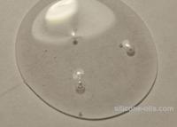 China High Viscosity silicone Oil 99.9% Purity Improves Spreadability for sale