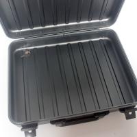 China New Style Aluminum Chip Case Gray Storage Box With Metal Locks for sale