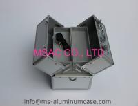 China Silver Aluminium Beauty Makeup Case 290 X 200 X 260mm for sale