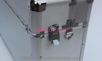China Big Space Aluminum Attache Case With Two Combination Locks Easy Cleaning for sale