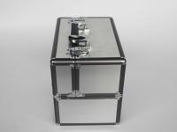 China Aluminum Beauty Case With Gray Frame Silver Makeup Case Portable Handle To Storage Cosmetics And Tools for sale