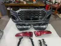 China The Best-selling for Audi Q5 Headlights Finish the Front Bumper With a Grill Radiator Car Bumper Body Kit for sale