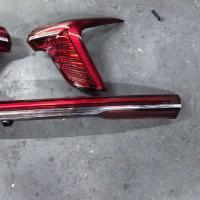 China Hongqi H5 Used Red Lens Taillight Assembly with Red Light Quantity Discounts Dismantled Parts 1 Year Warranty Universal Fitment for sale