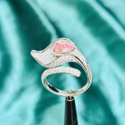 China 1CT IGI Certified Pink Pear Lab Diamond Ring - VVS1-VS2 Clarity Excellent Cut Custom Engagement Jewelry for sale