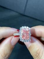 China 4.56ct Pink Radiant Cut Lab Diamond Ring - IGI Certified VS2-VVS1 Clarity with 10 Mohs Hardness for sale