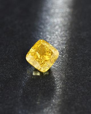 China HPHT Lab Created Yellow Diamond 1-1.99CT Cushion Cut VVS1-VS2 Clarity IGI Certified for sale