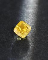 China HPHT Lab Grown Yellow Diamond 2.53ct Cushion Cut Fancy Vivid VS1 IGI Certified for sale