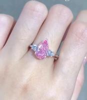 China 2 Carat Pear Pink Lab Diamond Engagement Ring - IGI Certified VVS1-VS2 Clarity Excellent Cut for sale
