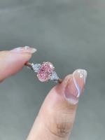 China 1.69ct Lab Grown CVD Pink Diamond Oval Three Stone Ring VVS2 IGI Certified for sale