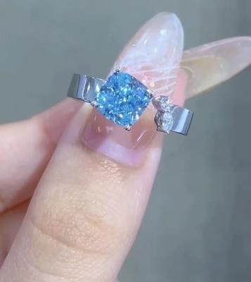 China IGI Certified Lab Grown Cushion Cut Blue Diamond Engagement Ring 1.0 Carat VVS2 for sale