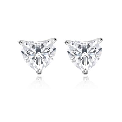 China Heart Shape 1ct+ Lab Grown Diamond Earrings in 18k Gold with VS1+ Clarity and Excellent Cut for sale