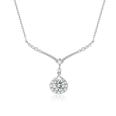 China 18k Gold Lab-Grown Diamond Pendant with 0.3ct+ Round Shape and VS1+ Clarity - NGTC Certified for sale