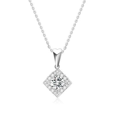 China 18k Gold Lab Grown Diamond Pendant 0.5ct Round HPHT Gift Party Jewelry for sale