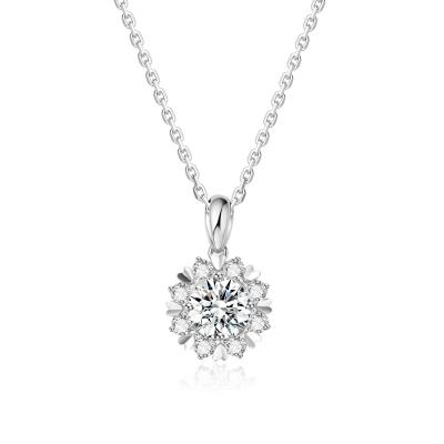 China Round HPHT Lab Grown Diamond Pendant 18K Gold 0.5ct VS1 NGTC Certified Jewelry Gift for sale