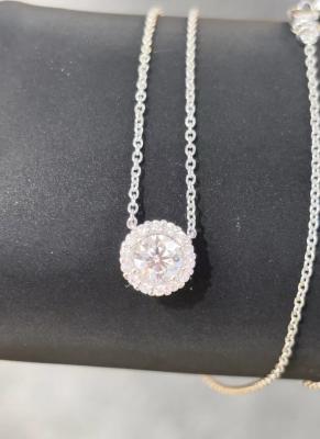 China IGI Certified Round Lab Diamond Pendant Necklace with Halo Setting - DEF Color VS1-VVS1 Clarity for sale