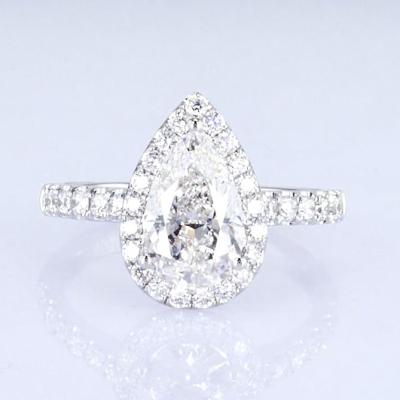 China 18K White Gold Pear Lab Grown Diamond Ring 1.50ct VS1 Clarity HPHT Beautiful Design Gift for sale