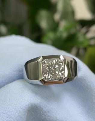 China Lab Grown Diamond Men's Ring 18K White Gold E Color VS1 Clarity Excellent Cut for Engagement Wedding for sale