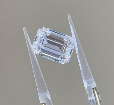 China IGI Certified 3.03ct Lab Grown Diamond Emerald Cut F VVS2 Excellent for sale