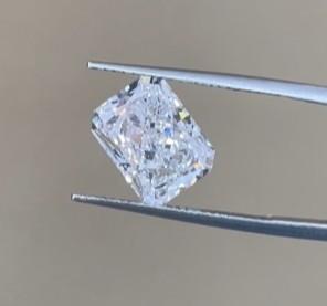 China Lab Grown Diamond CVD Radiant Cut 1-15ct DEF VS IGI Certified Loose Diamond for sale