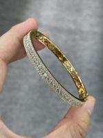 China 18k Yellow Gold Lab Grown Diamond Bracelet with 3-3.99ct Cushion Cut White Diamonds for sale