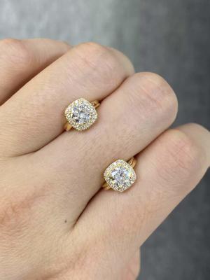 China Lab Grown Diamond Earrings 0.5ct Each Round 18K Yellow Gold Studs for sale
