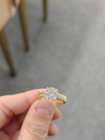 China Lab Created CVD Diamond 2ct Round Cut DE Color VVS Clarity 18K Yellow Gold Engagement Ring for sale