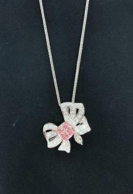 China 2.31ct Cushion Light Pink Lab Grown Diamond Necklace VS1 Clarity 18K White Gold for sale