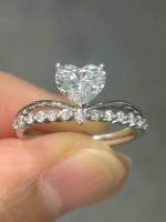 China 1.048ct Heart-shaped diamond ring DEF VVS Heart Shape Lab Grown Diamonds PT950 for sale