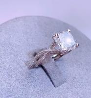 China 3.03ct Cushion Lab Diamond CVD Engagement Ring 18K White Gold DEF VVS for sale