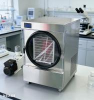 China Fresh Food for 25 Years! Tabletop Freeze Dryer Preserves Your Garden Harvest & Healthy Snacks Perfectly for sale